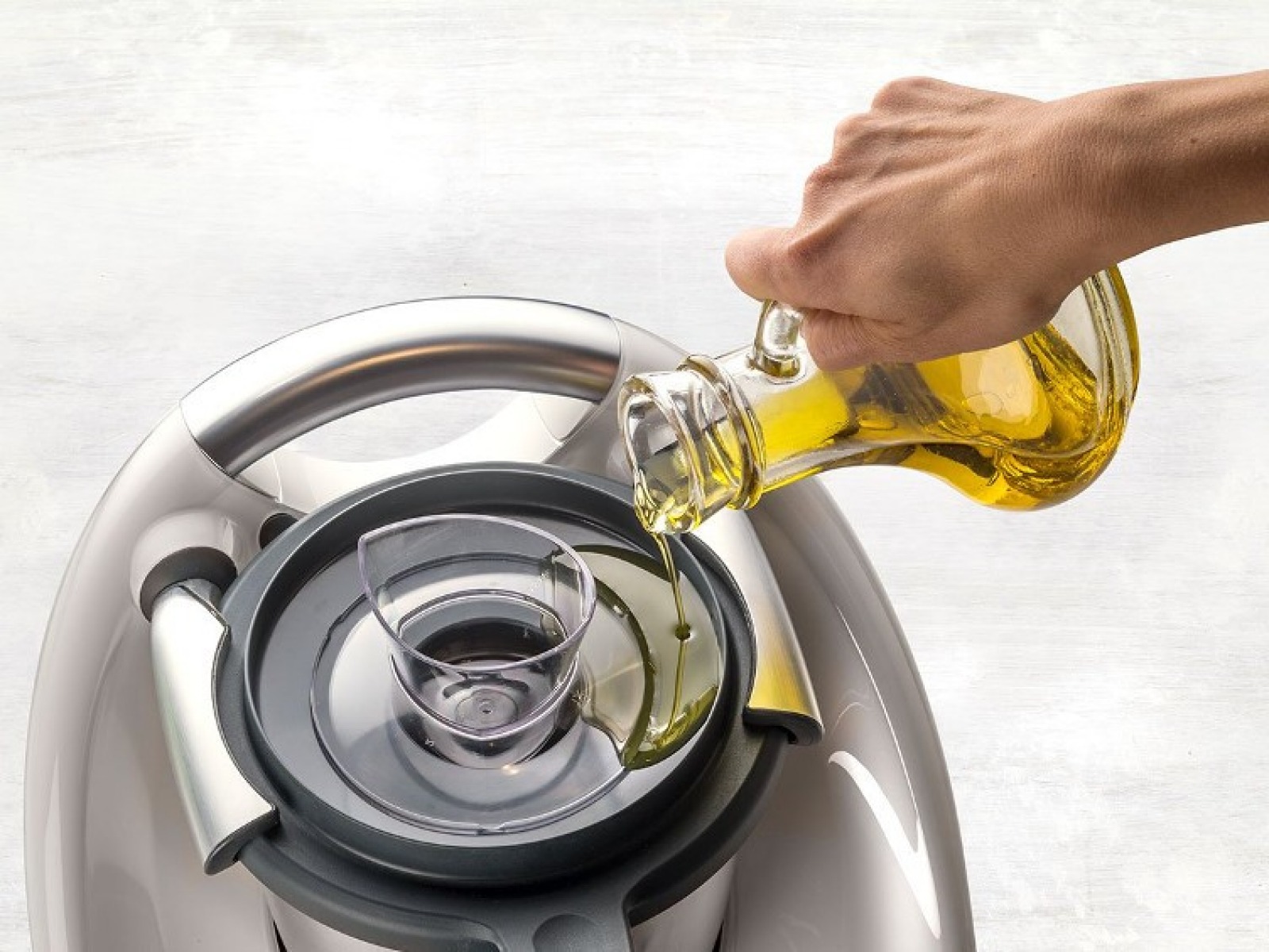 Emulgieren mit dem Thermomix® (TM5, TM6) – Vorwerk Thermomix